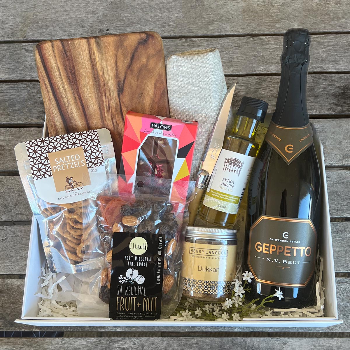 Moving in Gourmet Snack and Keepsake Hamper – Simply Beautiful Gifts